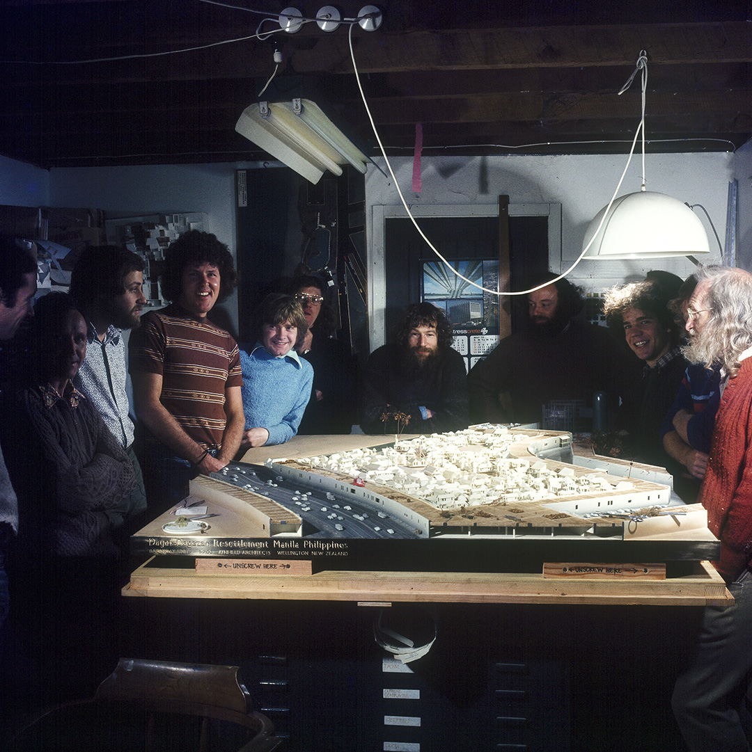 2004 Gold Medal: Ian Athfield